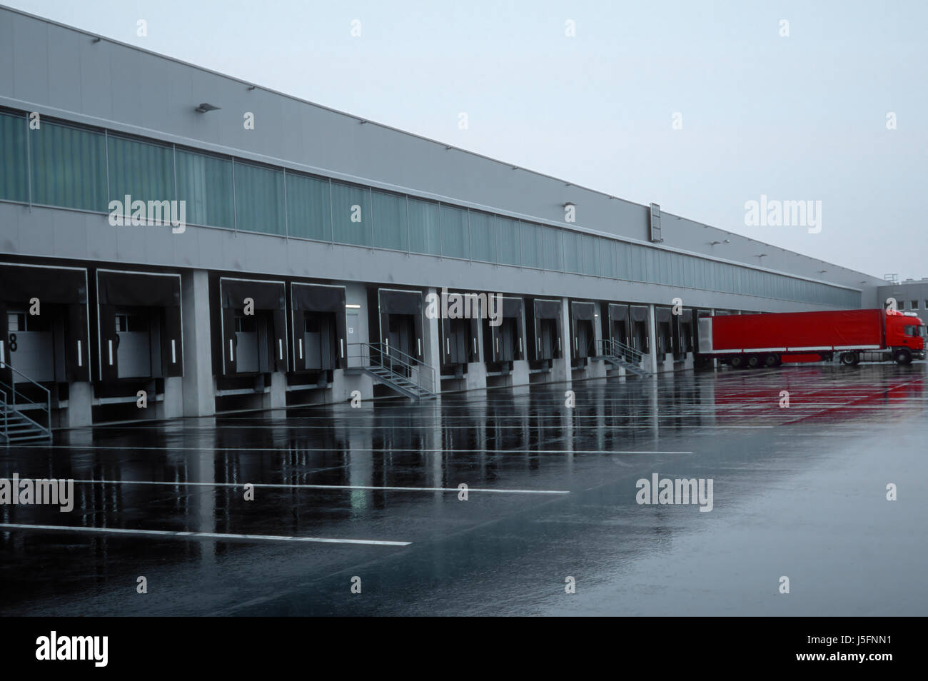 Ladezone hi-res stock photography and images - Alamy