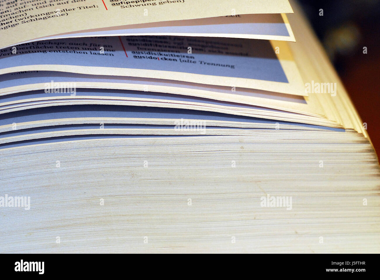 Books of reference hi-res stock photography and images - Alamy