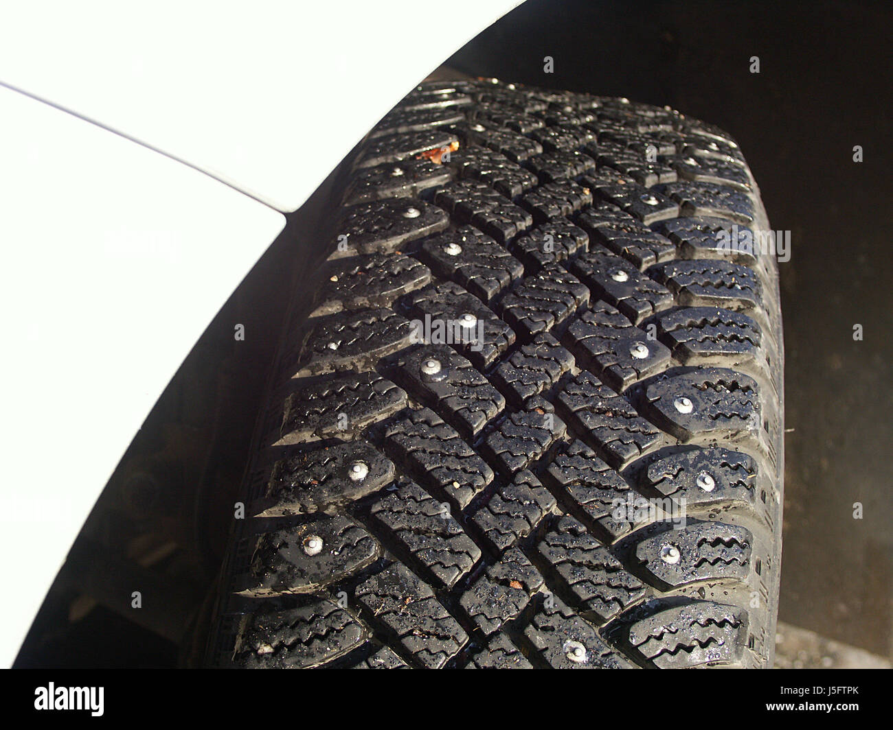 Spikesreifen hi-res stock photography and images - Alamy