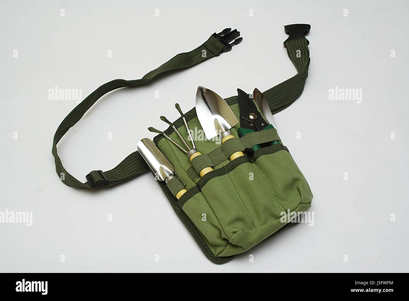 plant teeth iron steel gardening stalk stem shovel trench rake trips ...