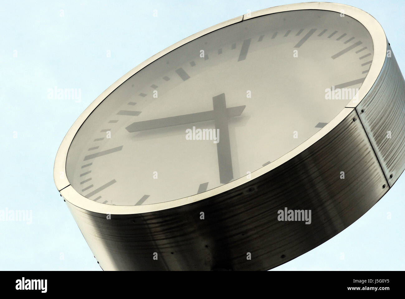 blank european caucasian clock silver pointer date time time indication ...