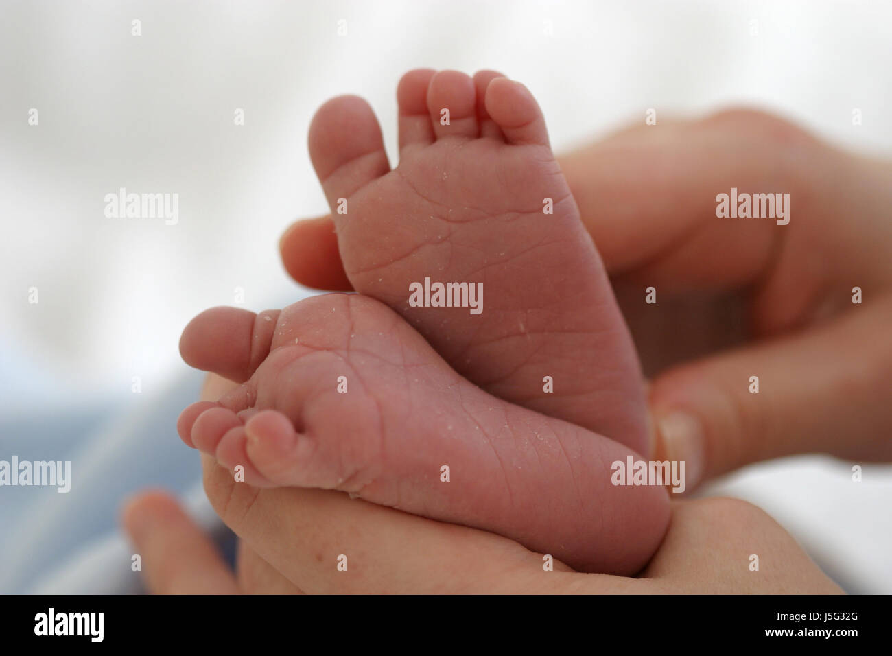 Tickle feet baby hi-res stock photography and images - Alamy