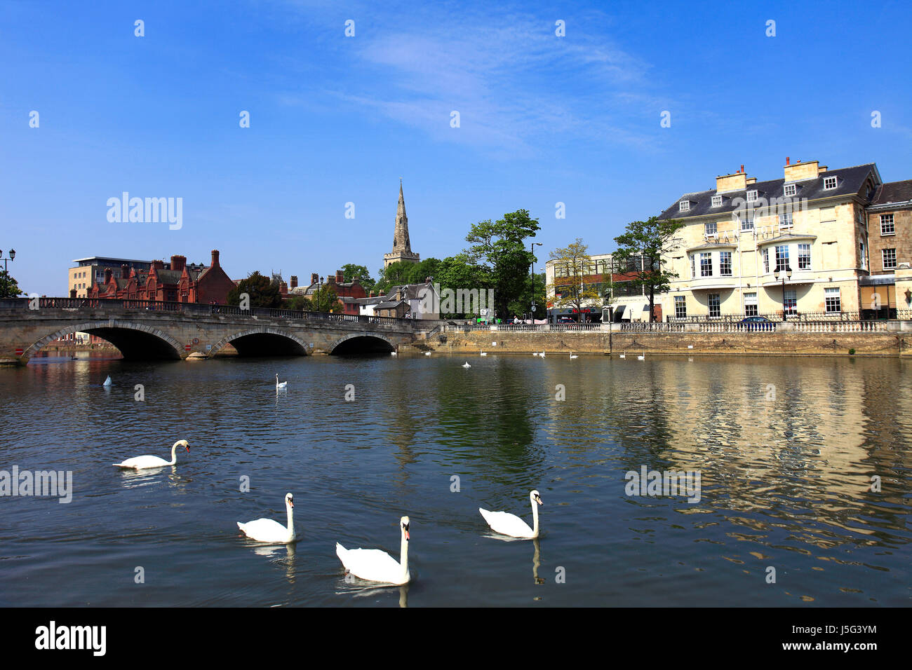 The river bridge, River Great Ouse, Bedford town; Bedfordshire County ...