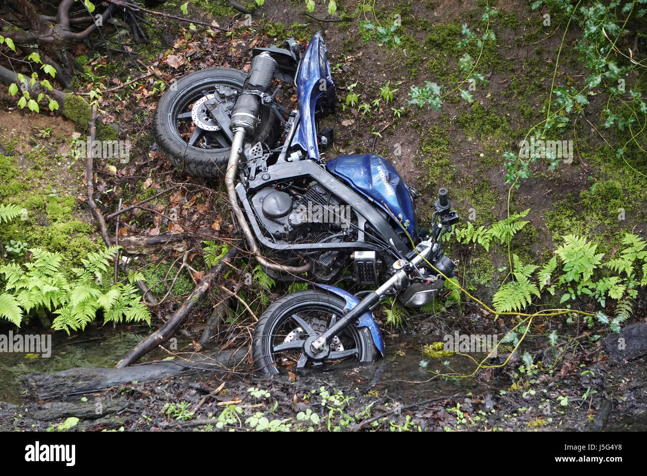 Crashed motorcycle hi-res stock photography and images - Alamy