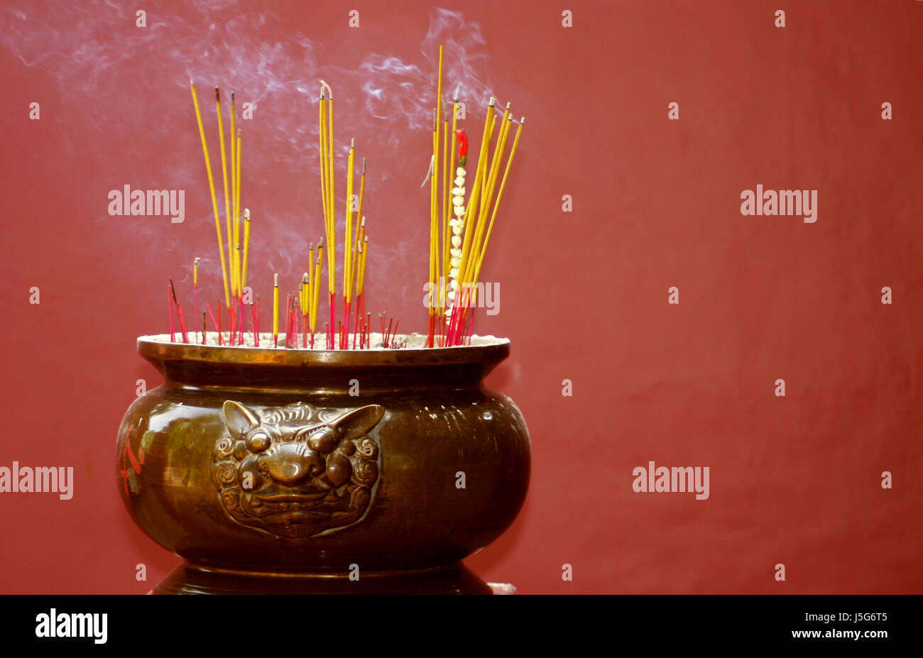 Incense ash pot hi-res stock photography and images - Alamy