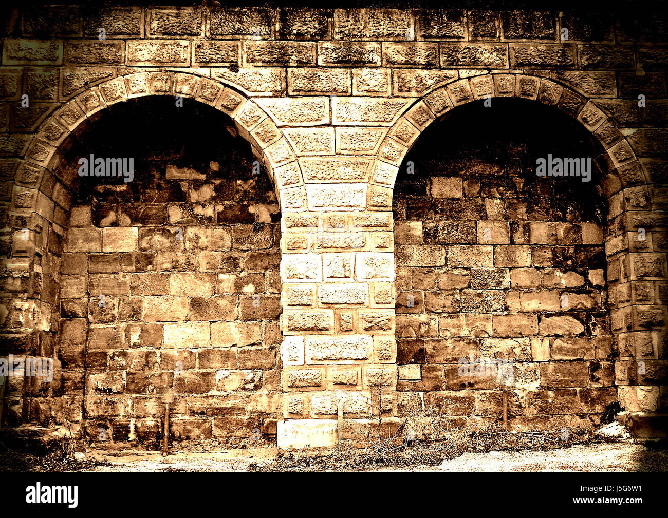 Two arcs hi-res stock photography and images - Alamy