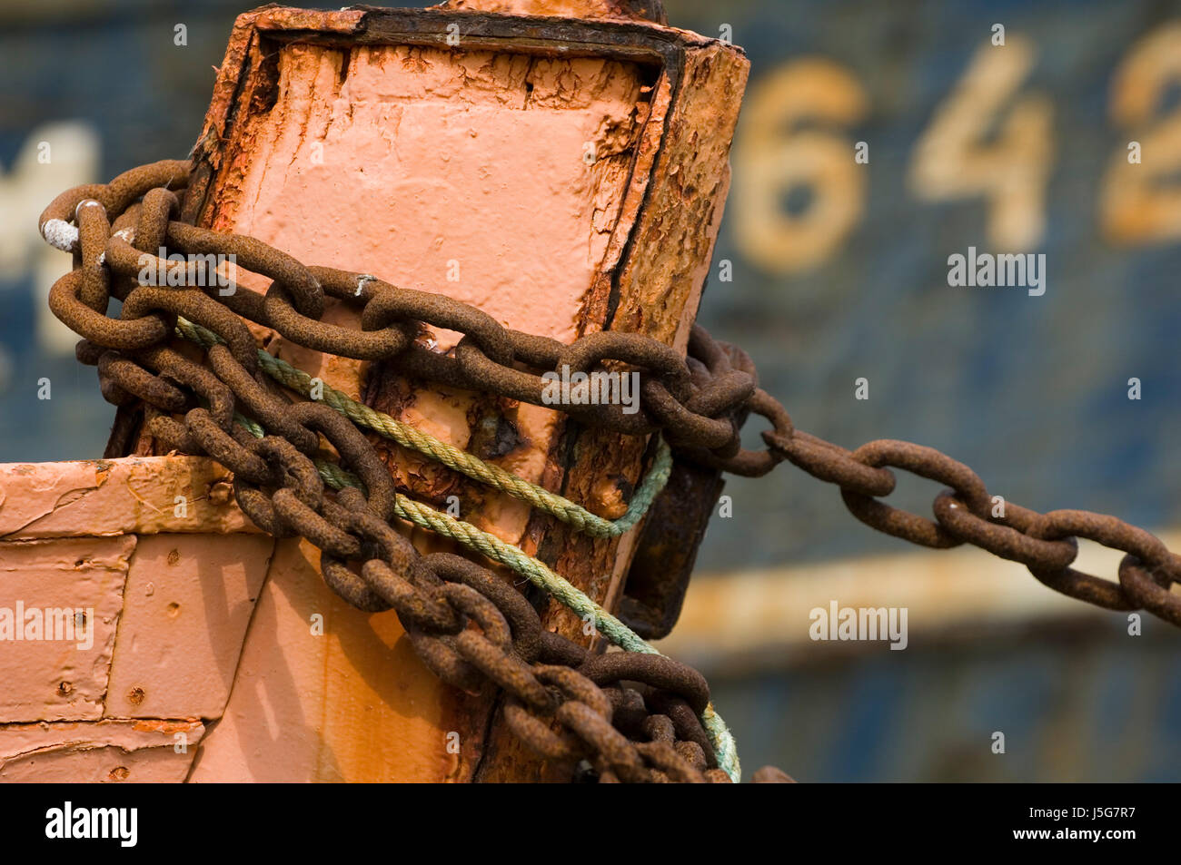 ship with chain Stock Photo - Alamy