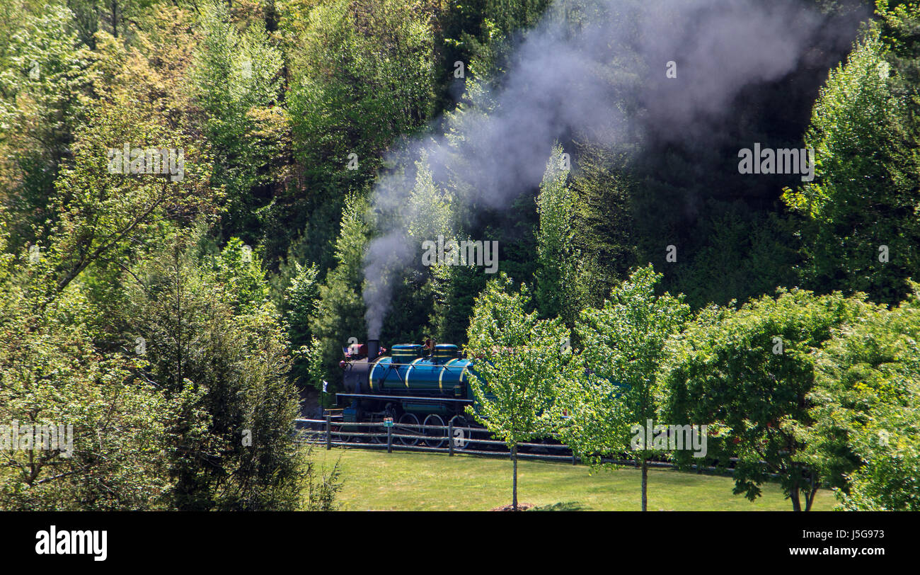 Yukon Queen Steam Locomotive Engine and Train at Tweetsie Railroad ...