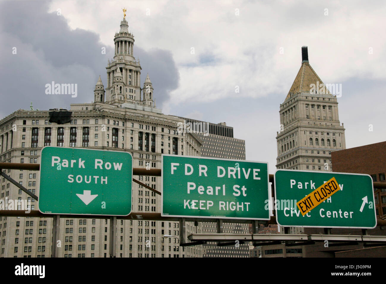 ny highway signs Stock Photo - Alamy