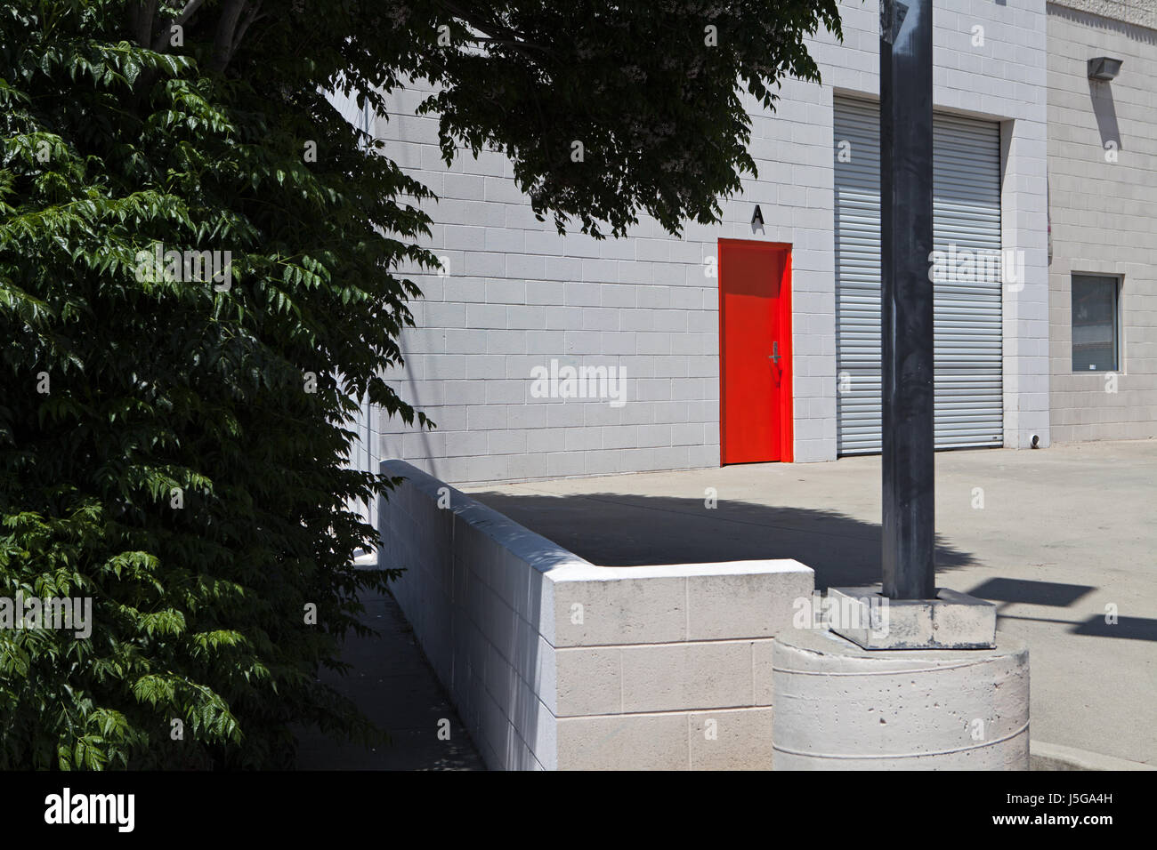 Foliage building hi-res stock photography and images - Alamy