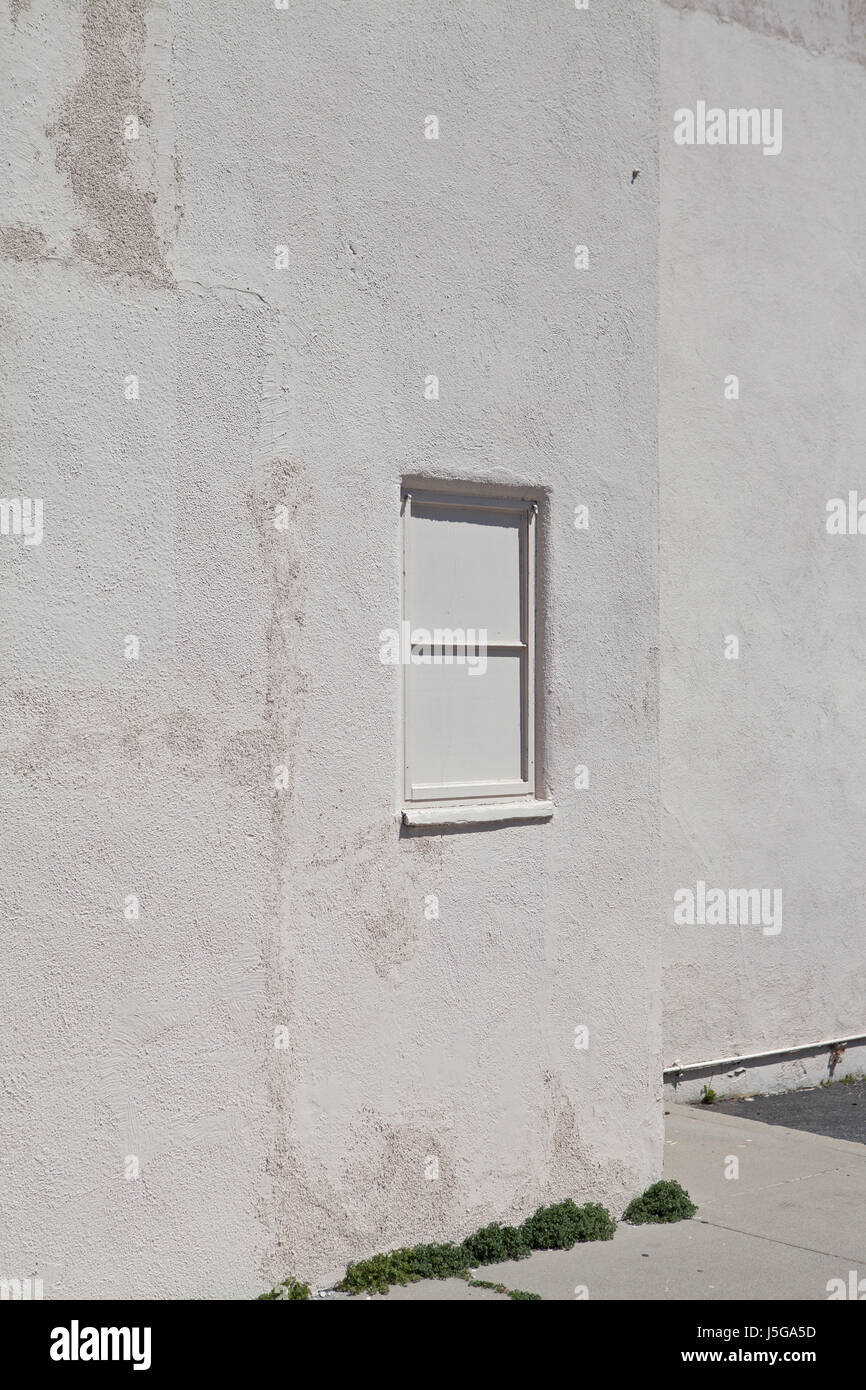 Obscure window hi-res stock photography and images - Alamy