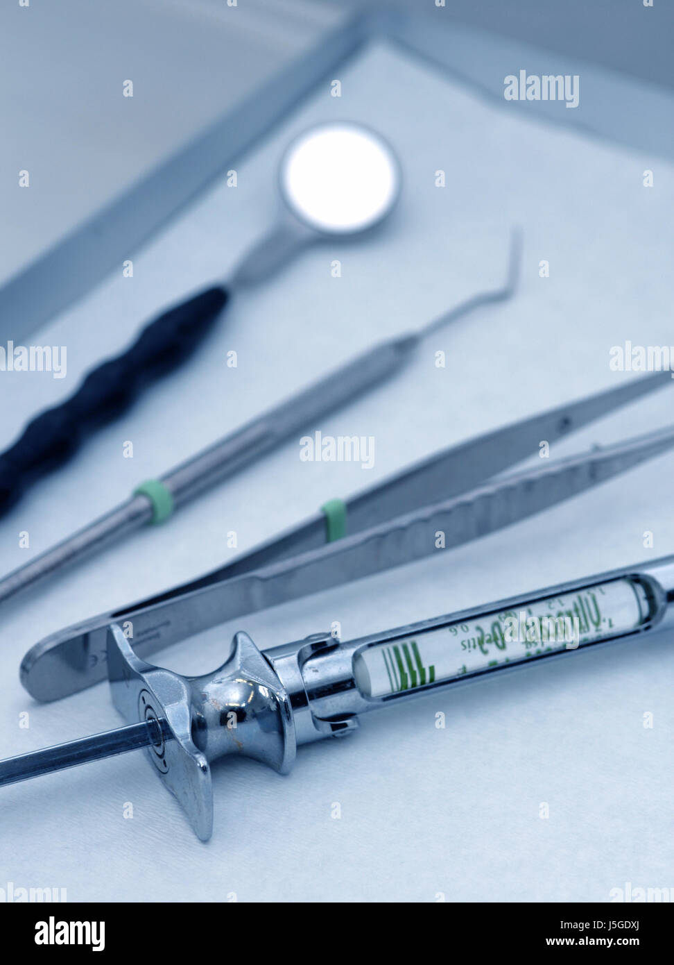 Zahnarztequipment hi-res stock photography and images - Alamy