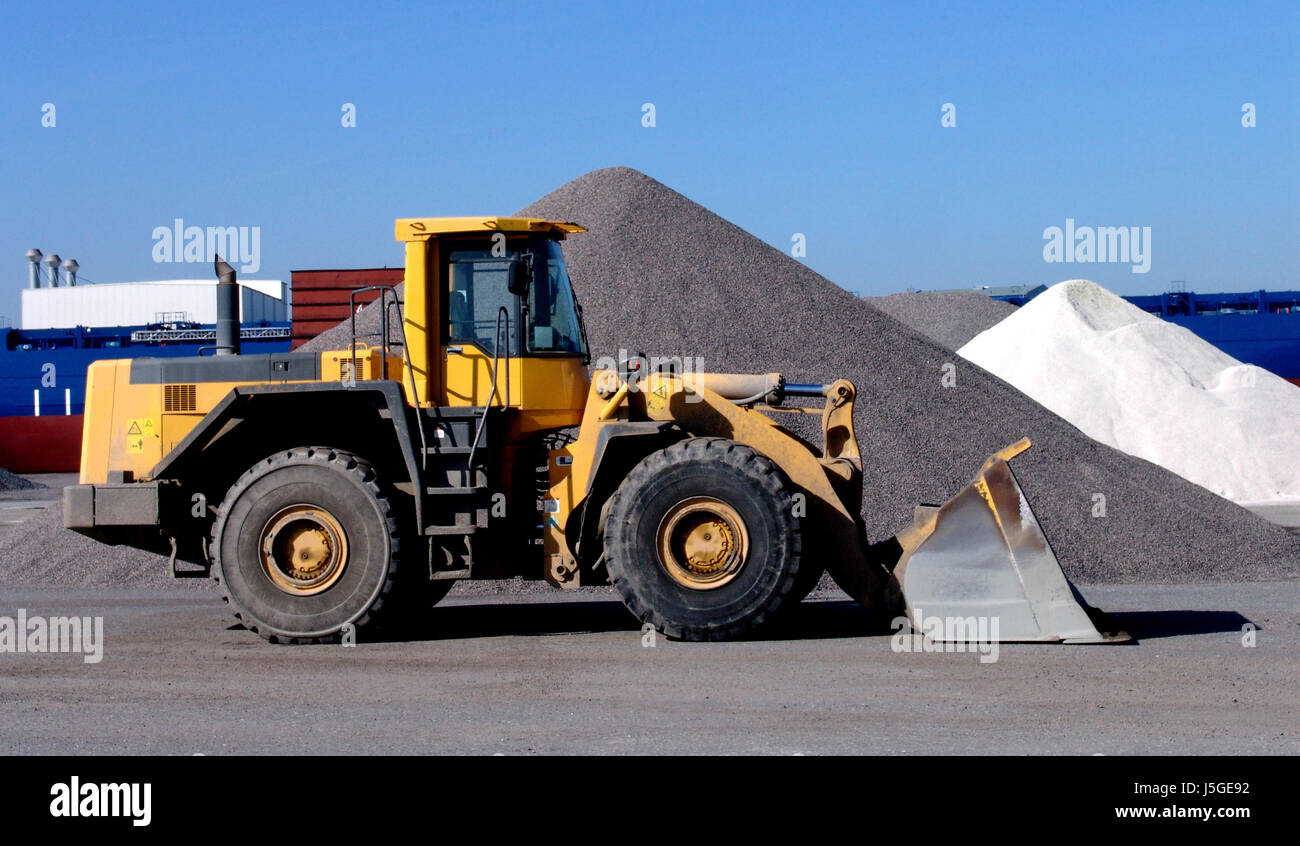 Gravel import hi-res stock photography and images - Alamy