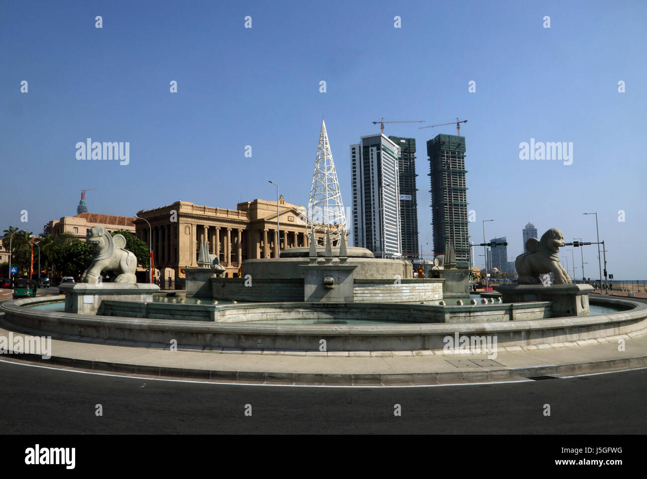 Colombo roundabout hi-res stock photography and images - Alamy