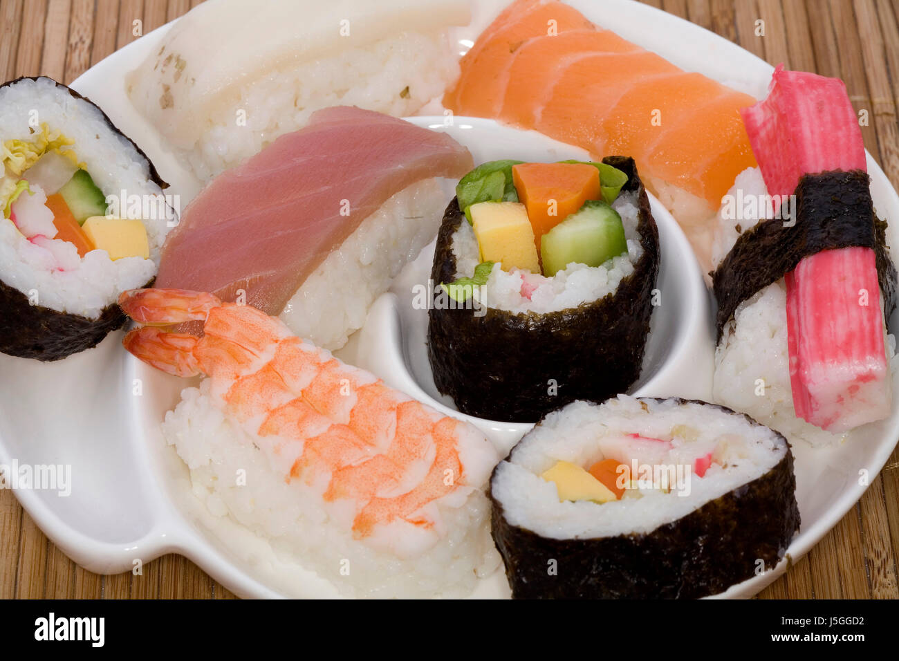 restaurant food aliment hunger fish asiatic sushi dish meal seafood ...