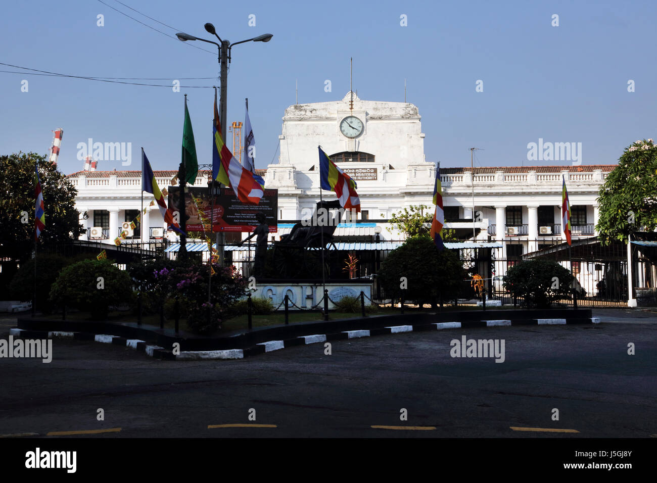 Fort Colombo Sri Lanka Port Authority Building And Rickshaw Sculpture ...