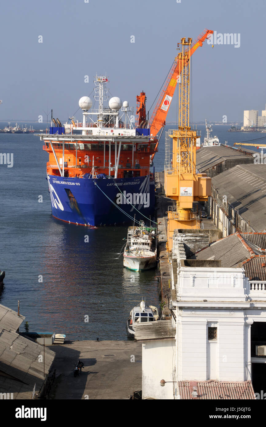 port authority fort colombo sri lanka Stock Photo - Alamy