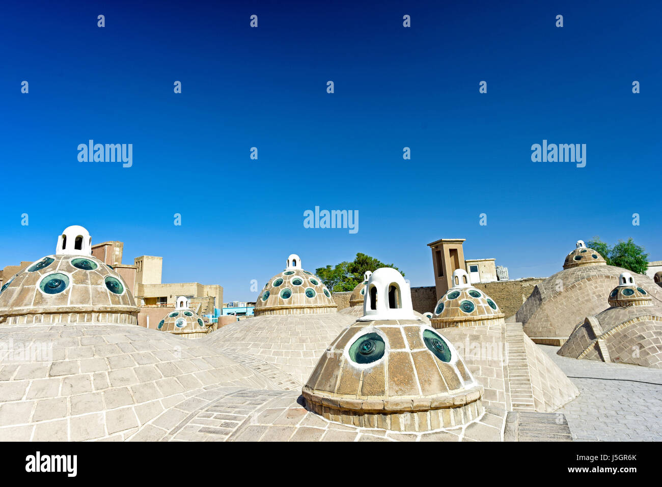 Traditional building roof architecture hi-res stock photography and ...