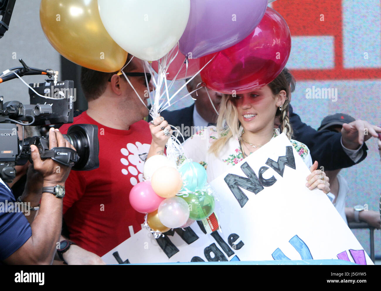 New York, NY, USA. 17th May, 2017. Miley Cyrus at Access Hollywood Live ...