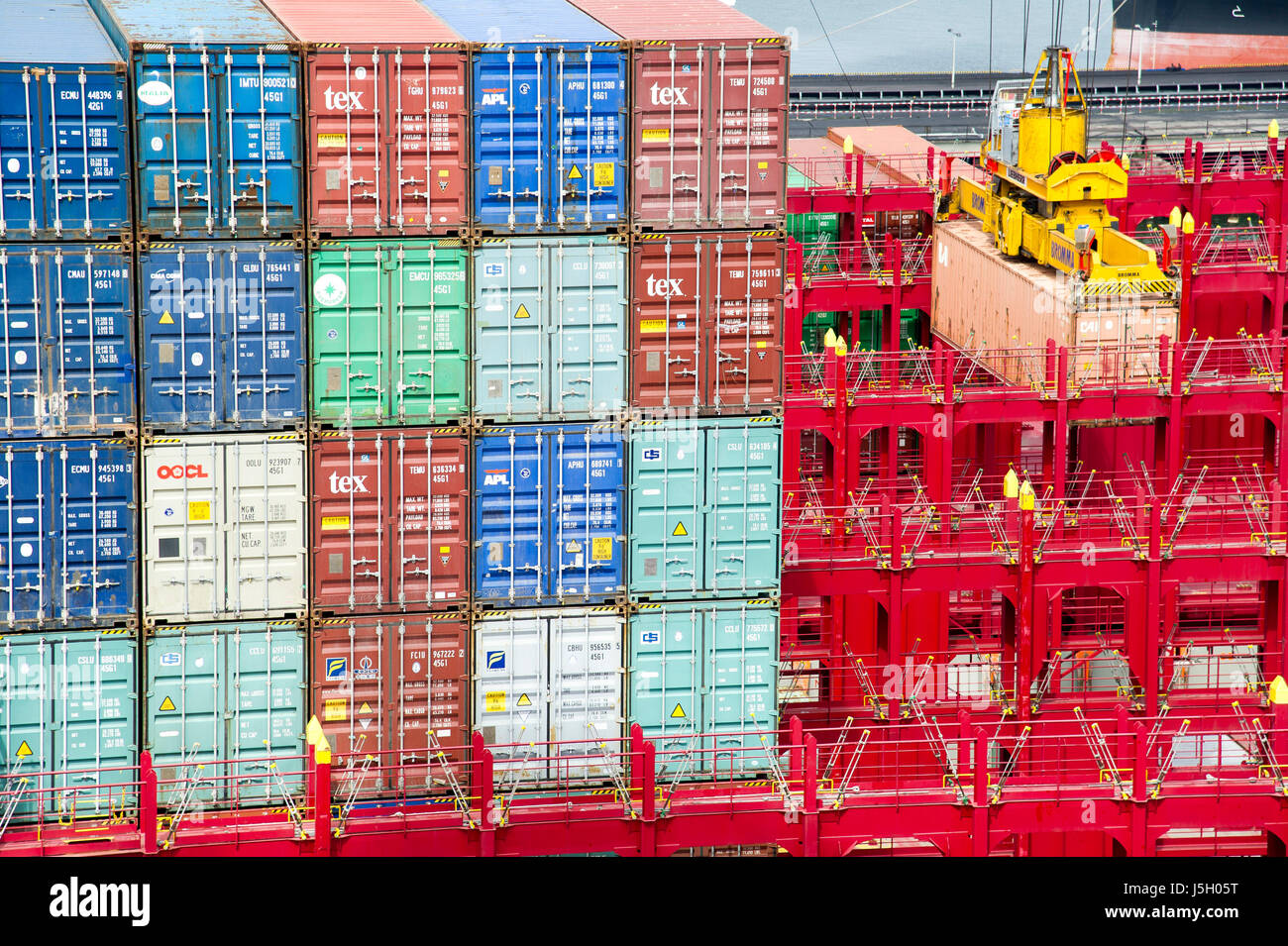 Cosco shipping lines hi-res stock photography and images - Alamy