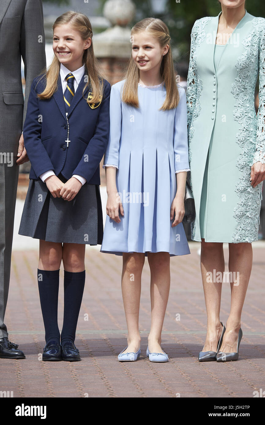 First communion princess leonor spain hi-res stock photography and ...