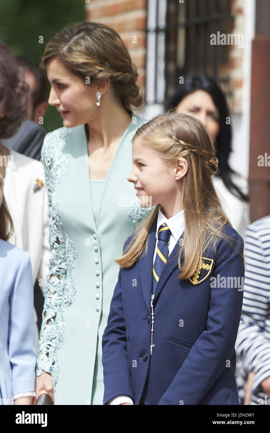 First communion princess leonor spain hi-res stock photography and ...