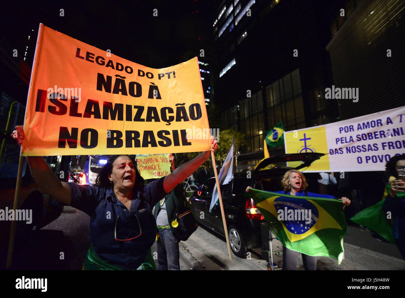 Brazilian migration hi-res stock photography and images - Alamy