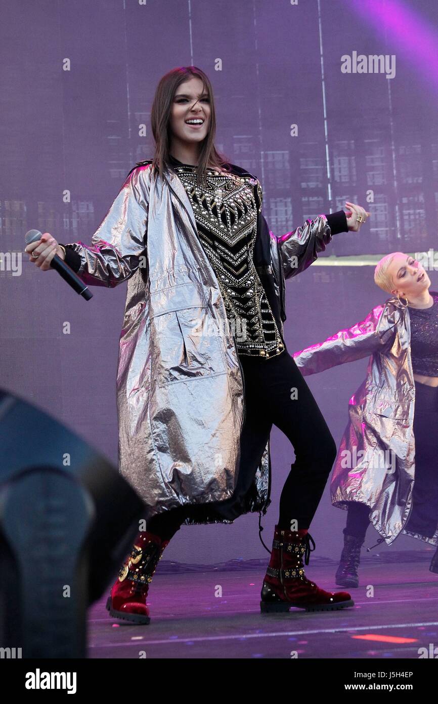 Hailee Steinfeld on stage for KIIS FM's Wango Tango - Concert, StubHub ...