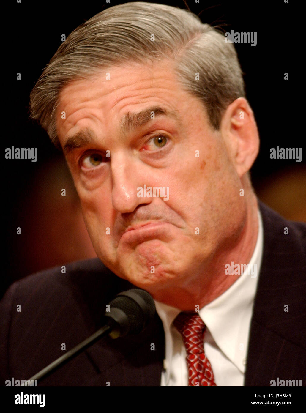 Fbi director robert s mueller iii hi-res stock photography and images ...