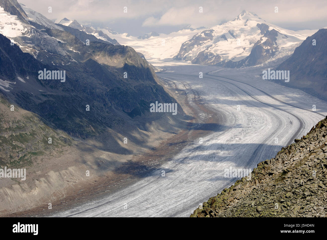 protected sheltered environment enviroment mountains cold tourism alps ...