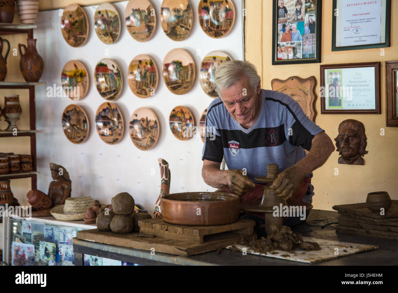 Cuba pottery trinidad hi-res stock photography and images - Alamy