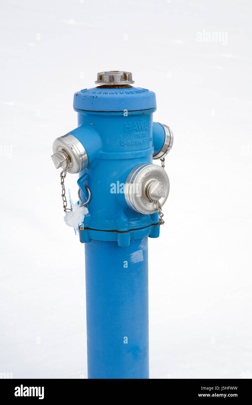 hydrant in snow Stock Photo - Alamy