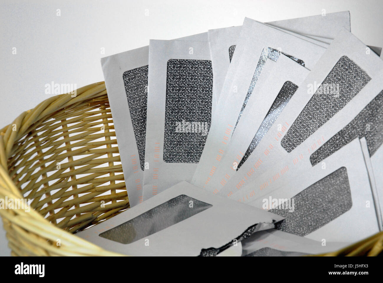 waste paper bin Stock Photo - Alamy