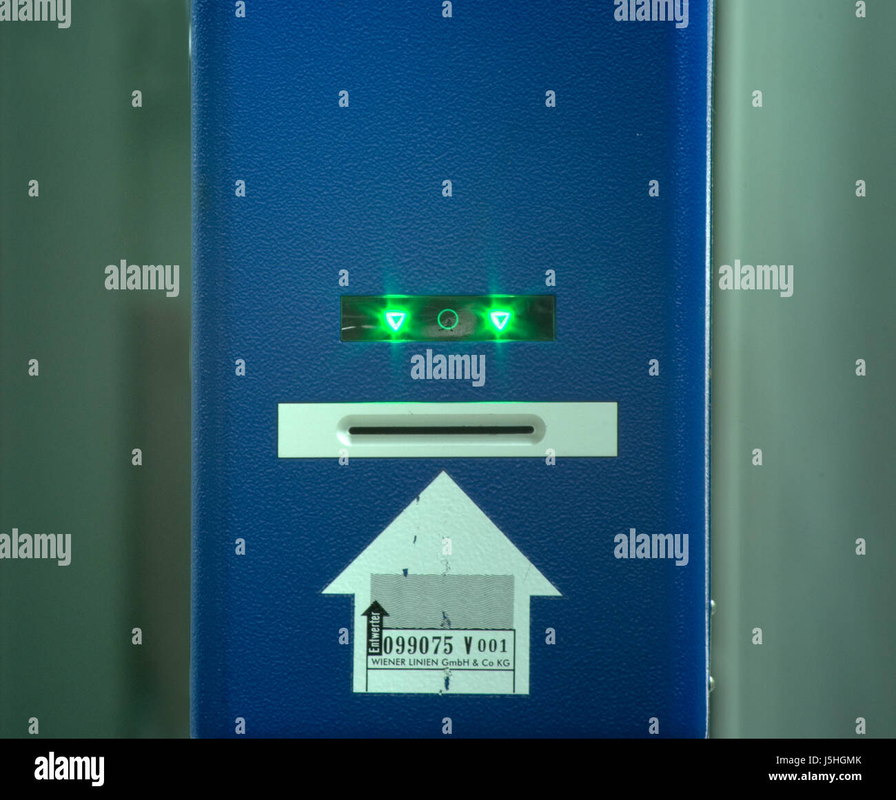 Ticketentwerter hi-res stock photography and images - Alamy