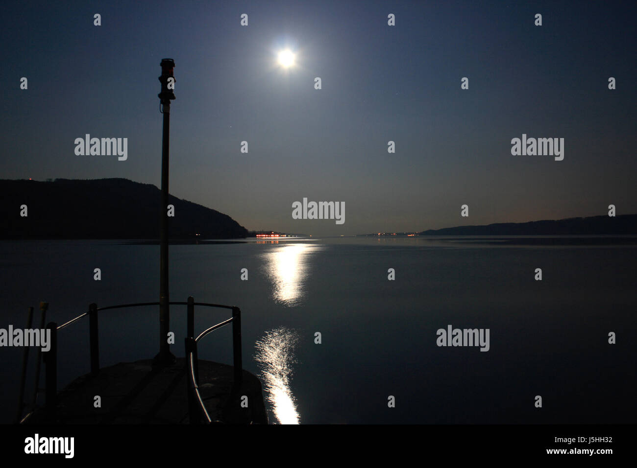 relaxation waters night nighttime moon mood radio silence quietness ...