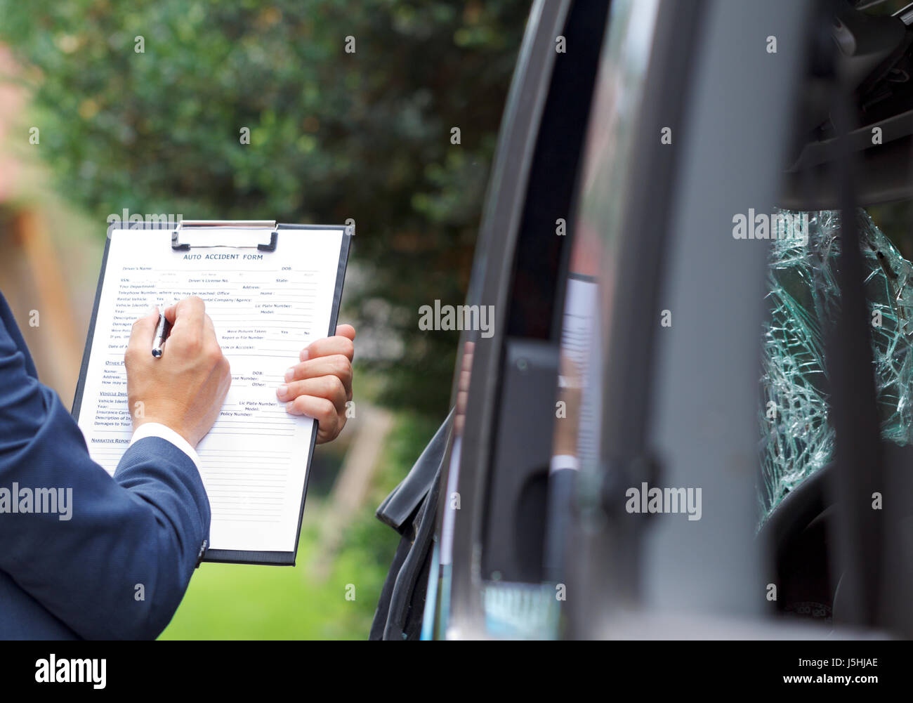 Insurance assessor hi-res stock photography and images - Alamy