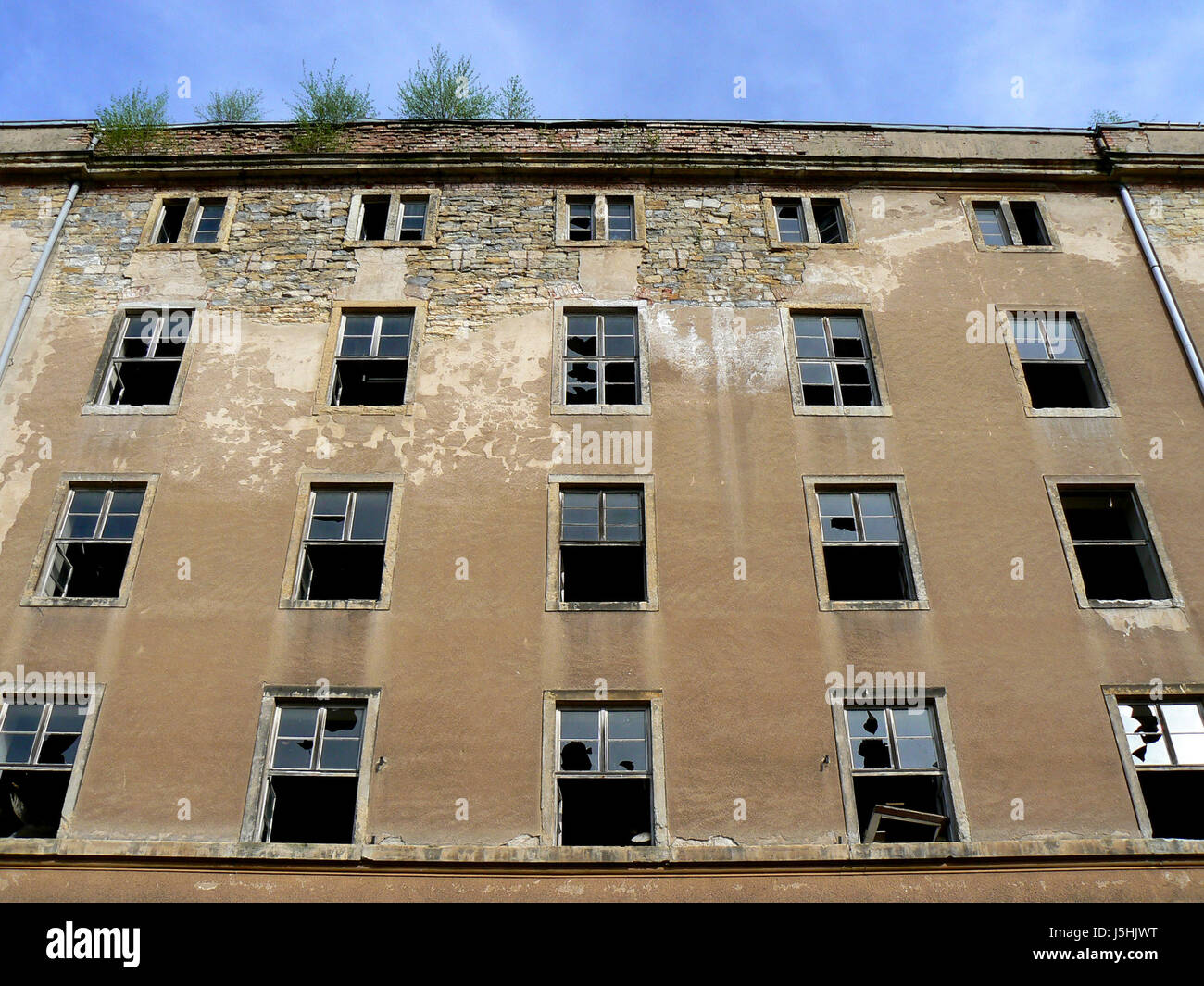 Run Down Factory Stock Photos & Run Down Factory Stock Images - Alamy