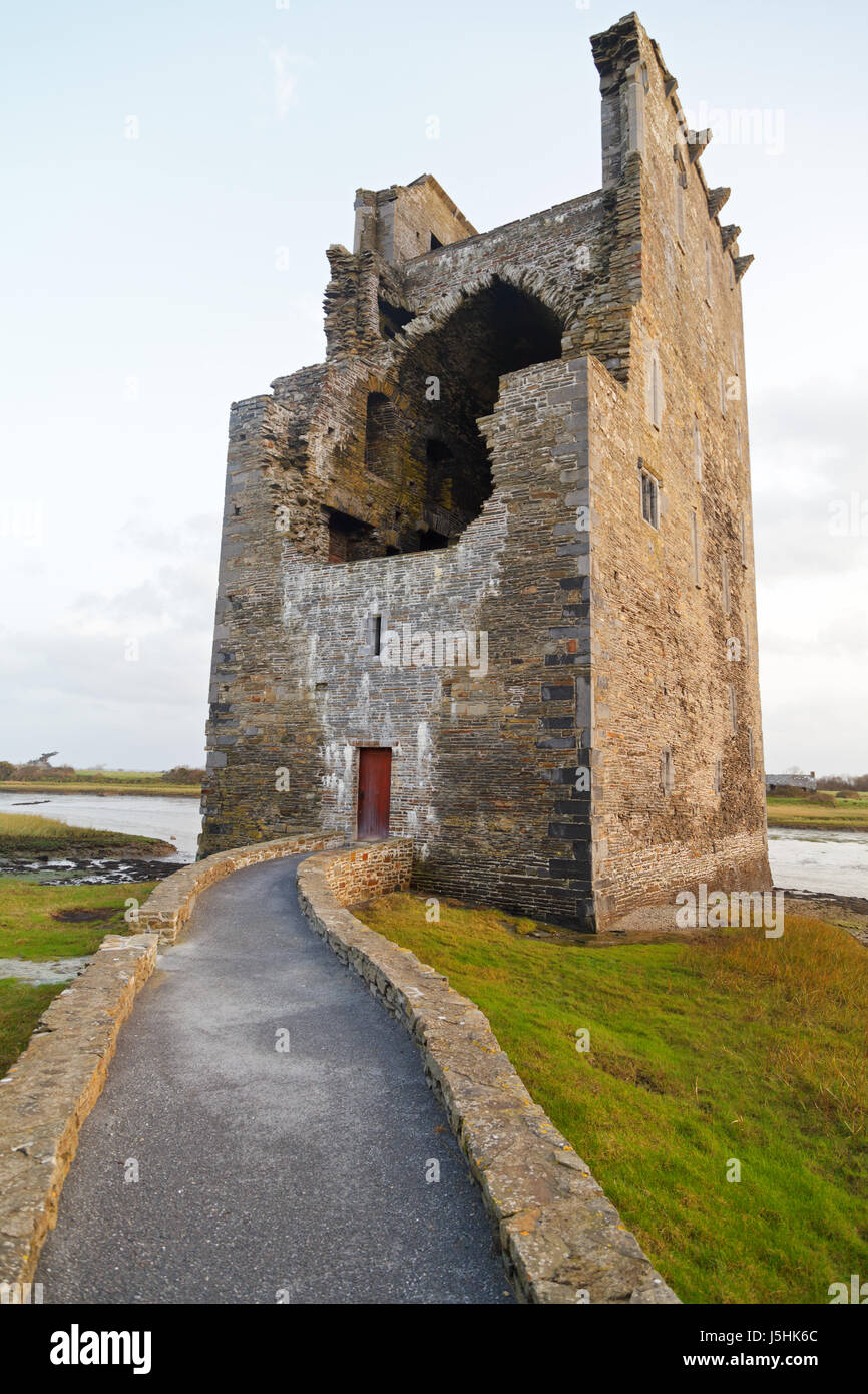 Carrigafoyle castle county kerry ireland hi-res stock photography and ...
