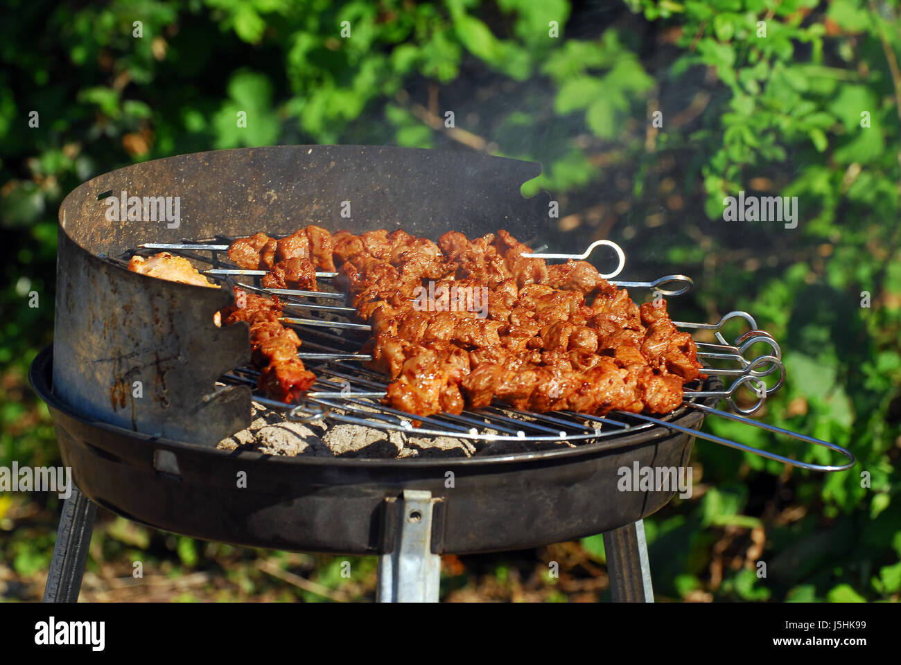 summer summerly rust grill barbecue barbeque charcoal meat ...