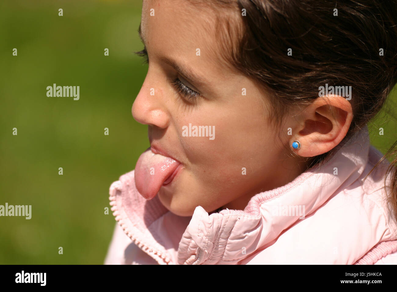 Zunge rausstrecken hi-res stock photography and images - Alamy