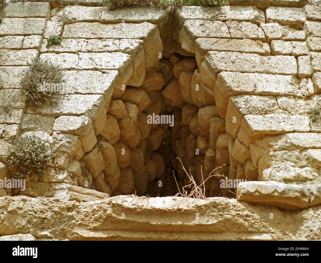 Structure of the tholos hi-res stock photography and images - Alamy