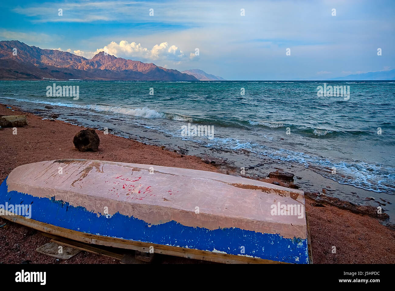 keel up on a dream beach Stock Photo - Alamy