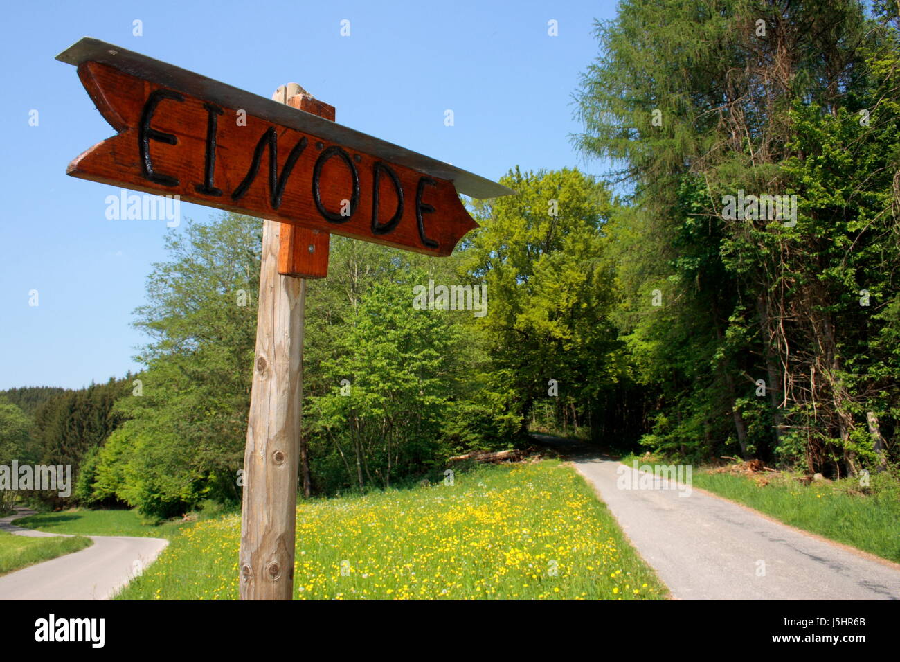 sign signal bucolic wood small tiny little short isolated signpost ...