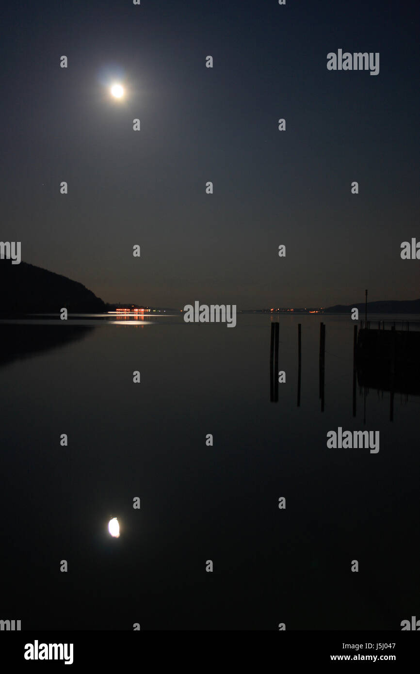 relaxation waters night nighttime moon mood radio silence quietness ...