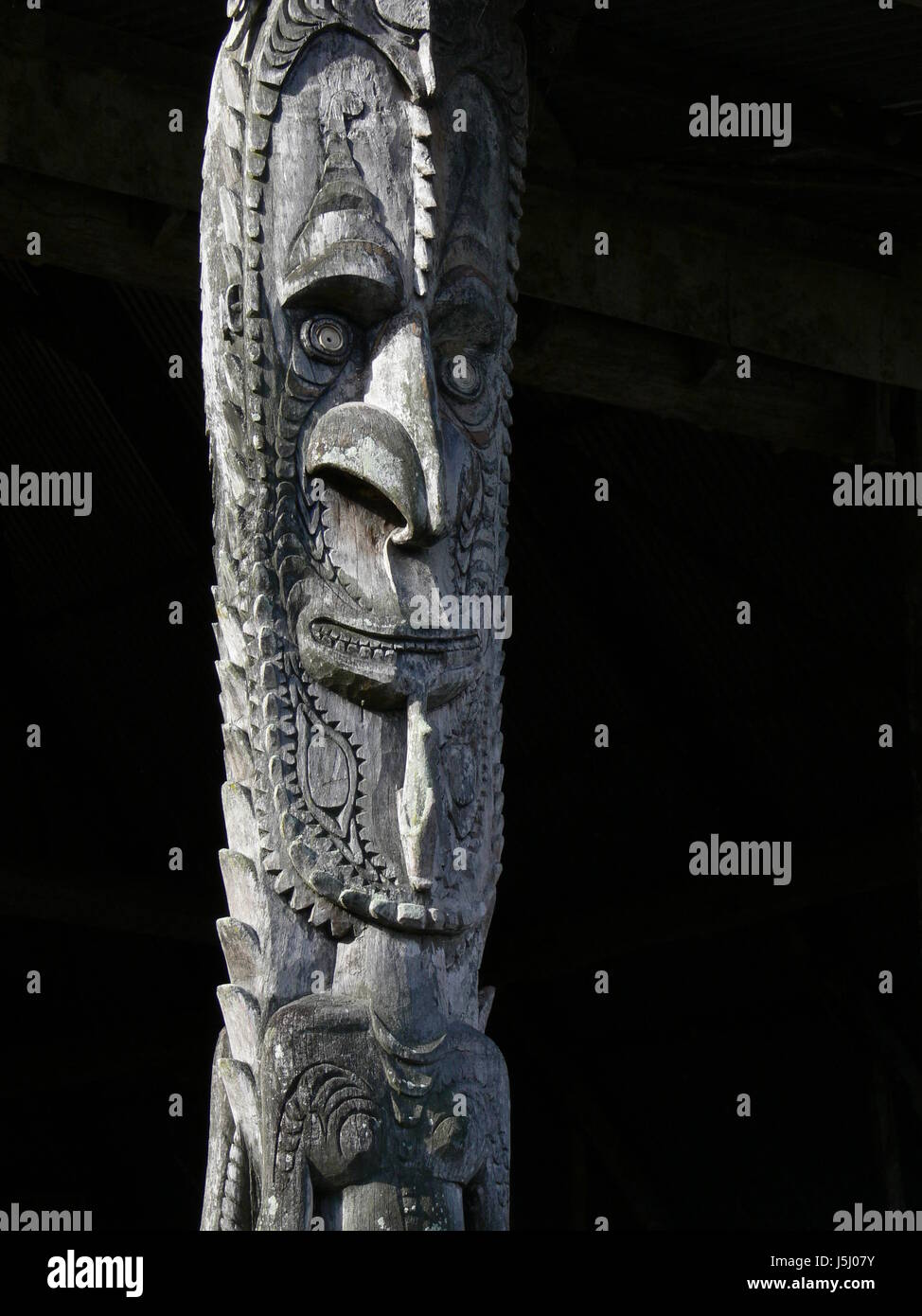 carved totem pole Stock Photo - Alamy