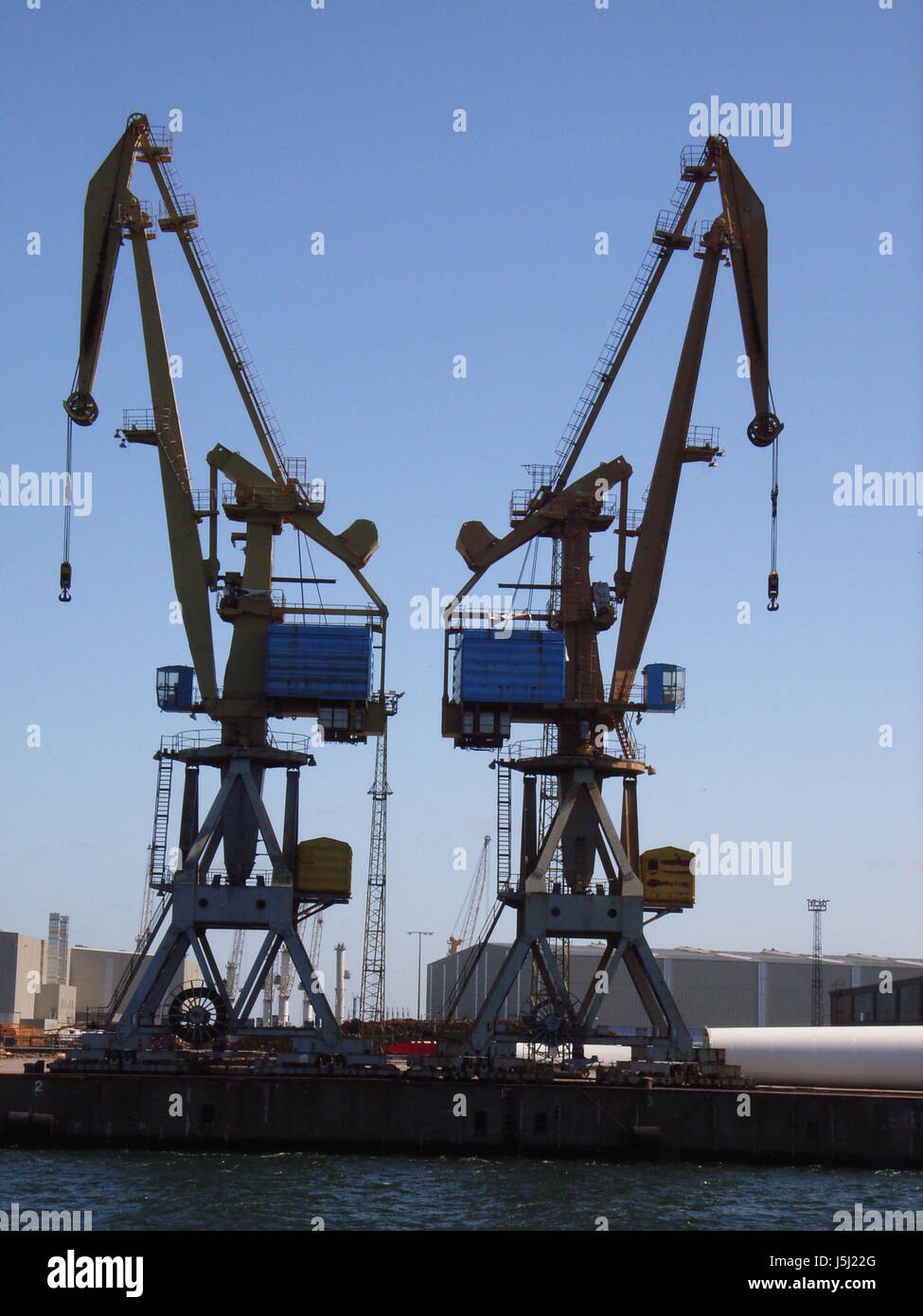 Drehwippkran hi-res stock photography and images - Alamy