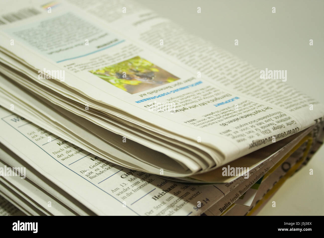 newspaper journal info communication media magazine news newspapers ...