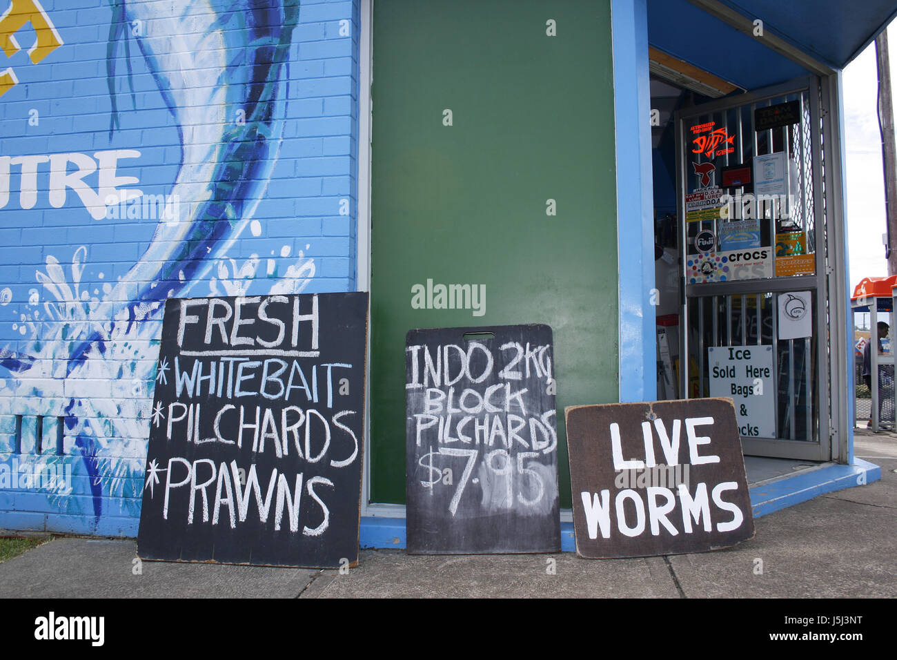 sign signal fish australia angle writing font typography signposts ...