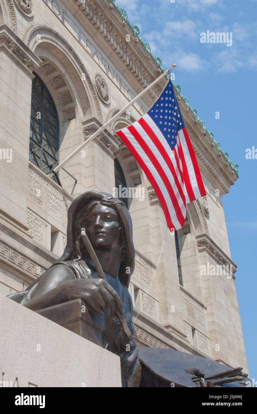 Muse statue at Dartmouth Street entrance to Boston Public Library Stock ...