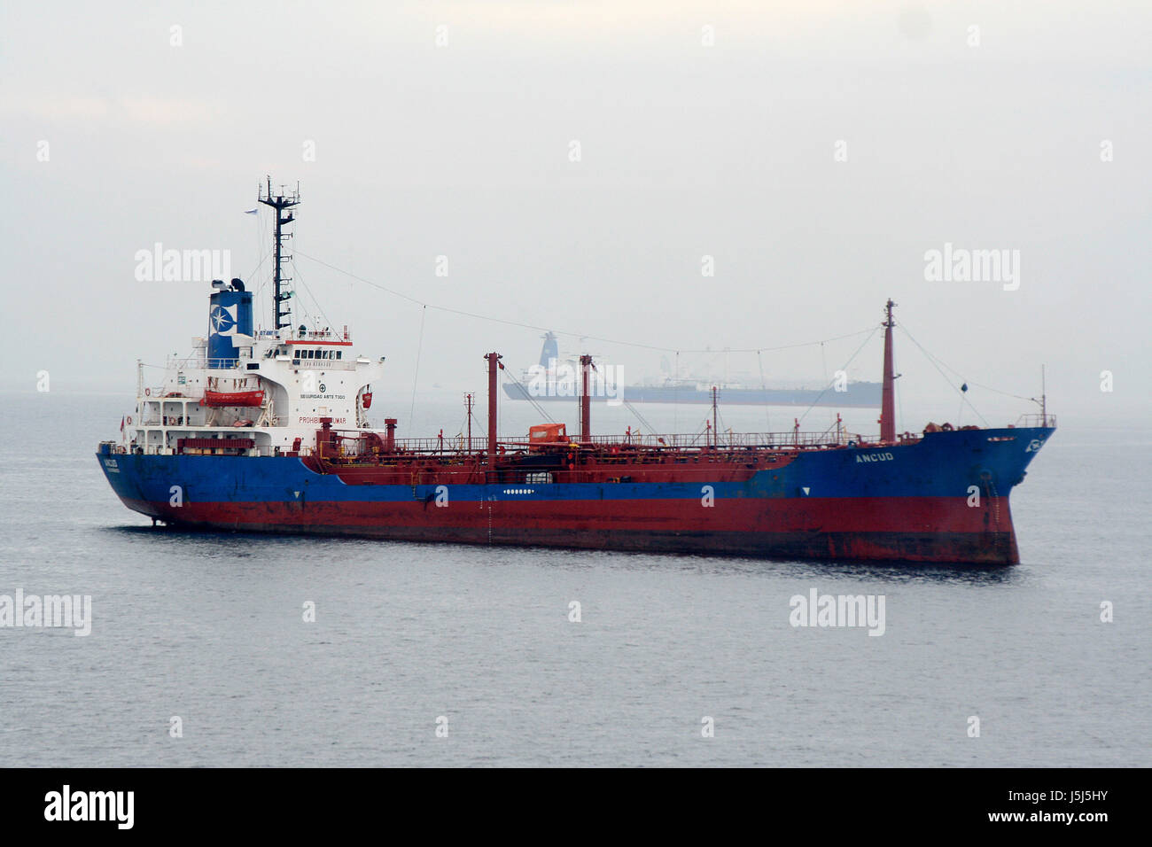 harbor transport logistics means of conveyance hamburg boats sailing ...